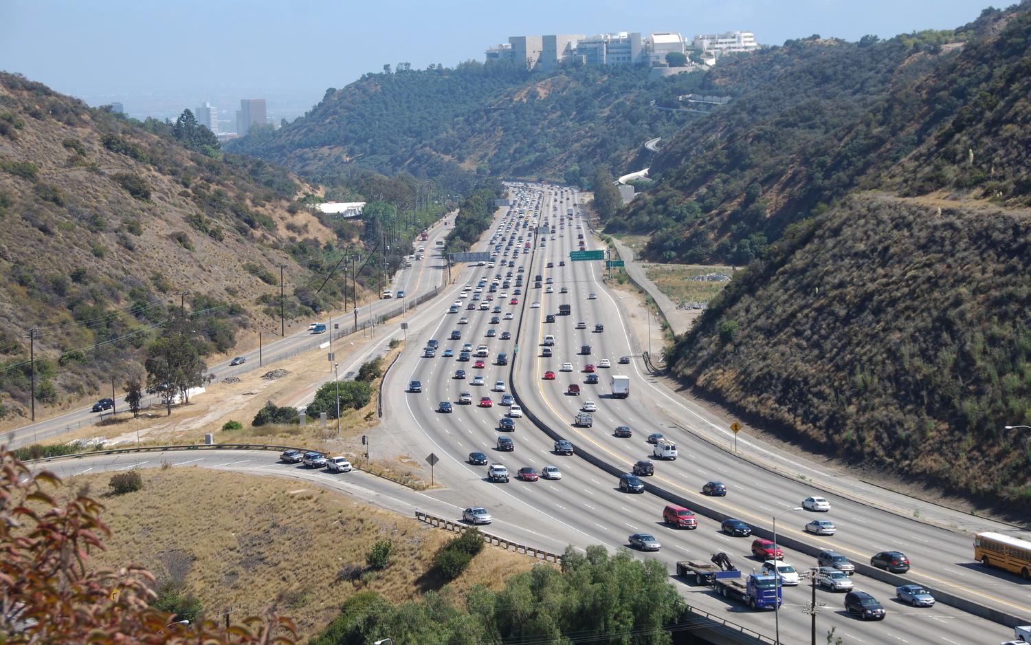 Relieving congested urban freeway corridors