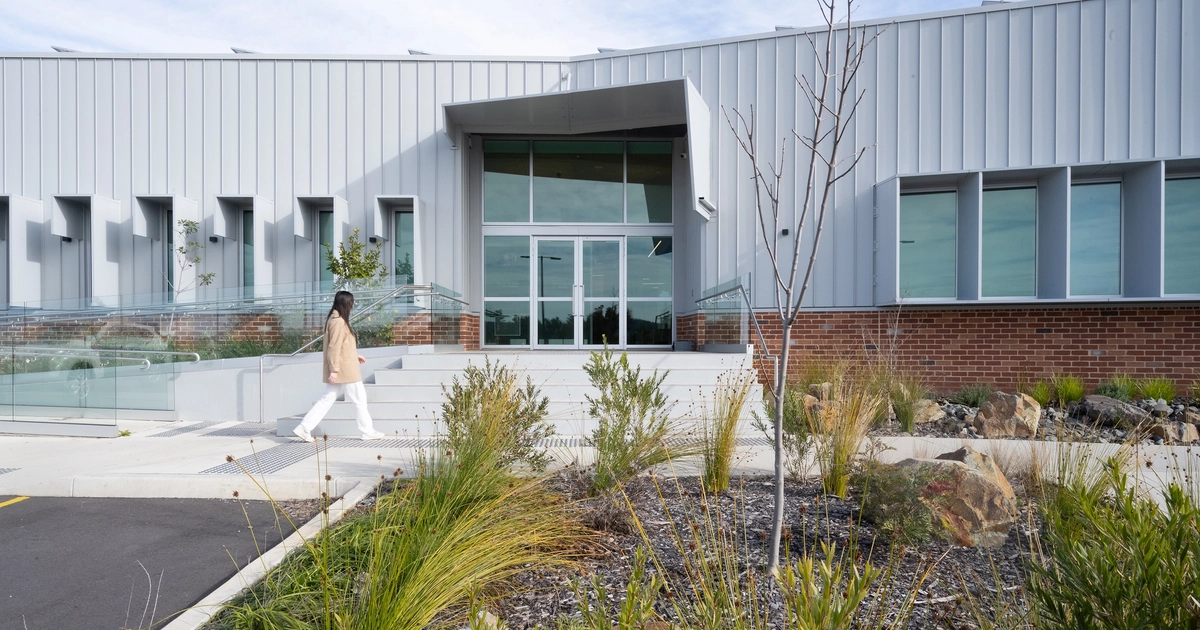 Bega Valley Shire Council Admin and Maintenance Depot, enhancing ...